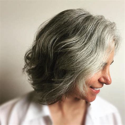 Chic Layered Bob Haircuts For A Dazzling Look