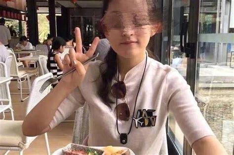 女留学生骗走父亲 万富养女儿真的好吗