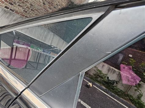 조수석쪽 유리 긁혔는대ㅠㅠ 자동차 에펨코리아