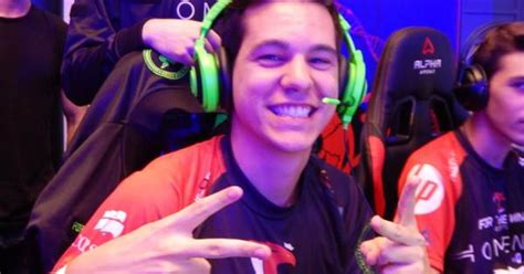 Jugador Profesional De Lol Es Baneado Por Amenazar De Muerte A Un
