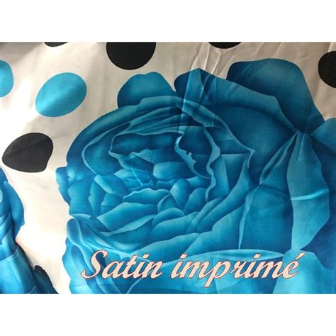 Tissu Satin De Soie Imprimé En Motif Fleurs Bleu indigo Et Petit Po