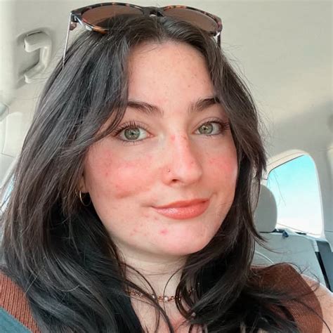 Annie🌟 Bookclubwithannie • Threads Say More