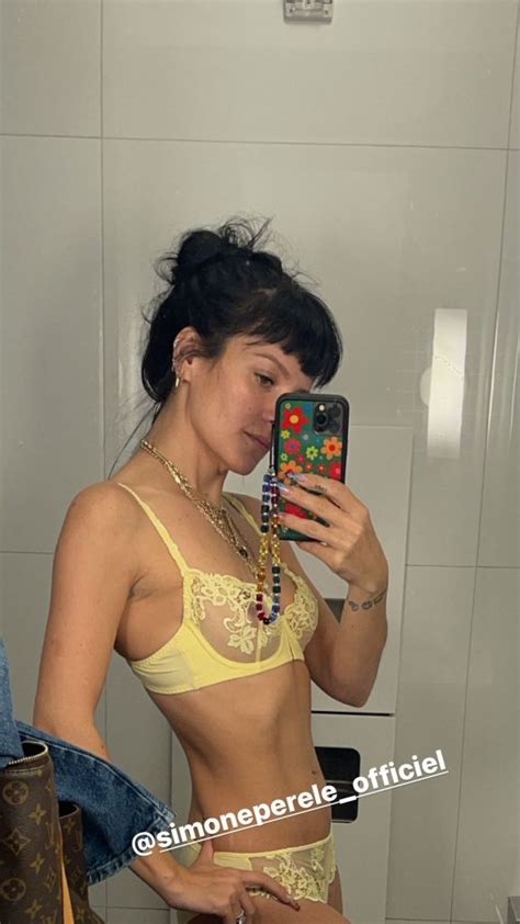 Lily Allen Nipple In A See Through Bra Of The Day