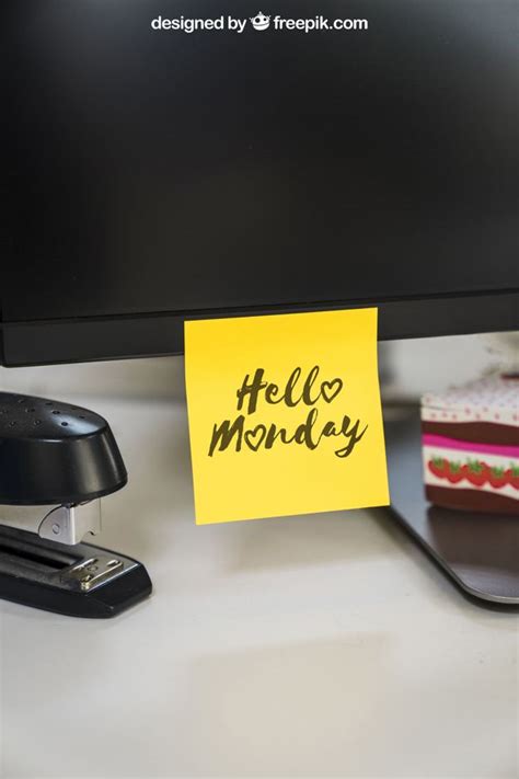 Free Sticky Note Plus Computer Monitor Mockup