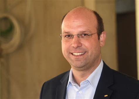 Dr Med Marc Risch Autor Auf Einfach Gesund Schlafen Das Schlaf