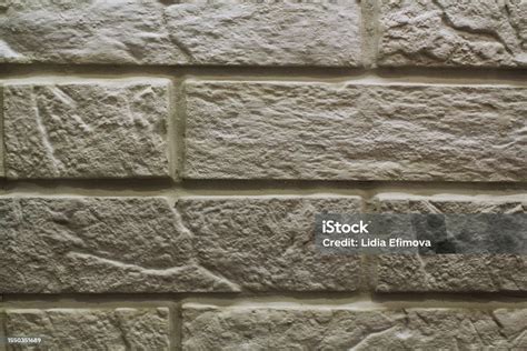 장식용 화강암 자갈 돌 타일 벽돌 벽 질감 배경 매끄러운 패턴 배경 현대적인 벽돌로 만든 외벽 사암 블록이 타일로 된 집 외관 0명에 대한 스톡 사진 및 기타 이미지
