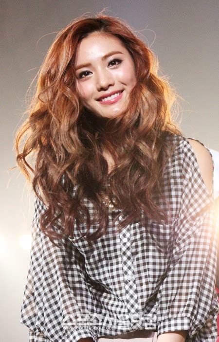 [ss포토]애프터스쿨 나나 일본 패션쇼 왔어요 포토 기사 더팩트