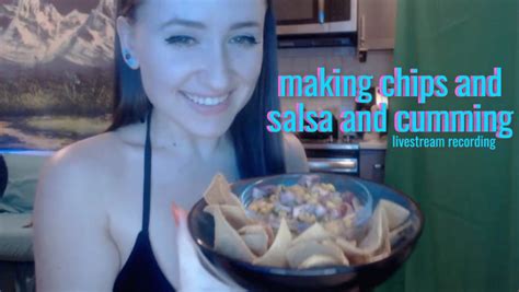 Itslizzielovexo Making Chips And Salsa And Cumming Manyvids