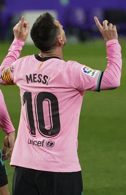 Messi Quebra Marca Histórica De Pelé