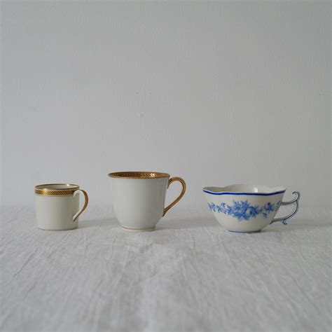DES PETITES TASSES