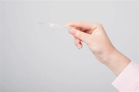 妈妈发烧了，还能继续喂奶吗？ 知乎