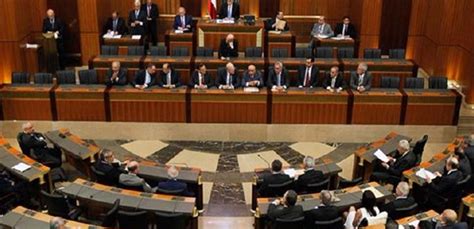 اقتراع المغتربين اللبنانيين يواجه مشكلة والحل في الداخلية