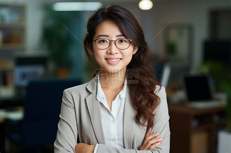 朝气蓬勃的商务女性高清图片下载 正版图片600834299 摄图网