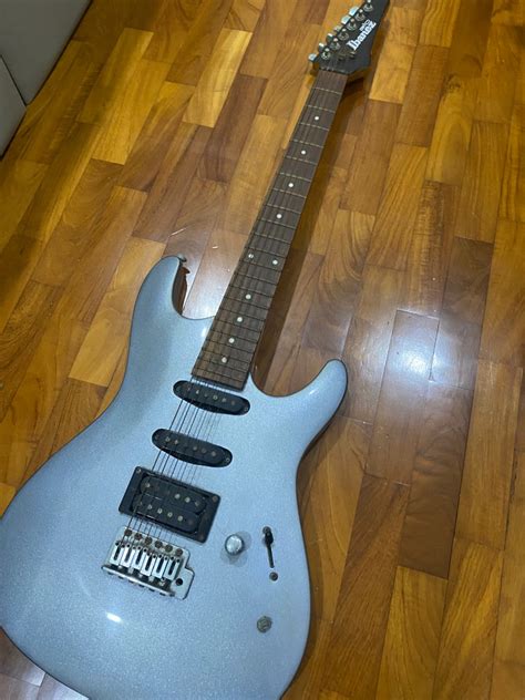 Ibanez Gio Electric Guitar Hobbies And Toys Music And Media Musical