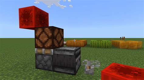How To Make A T Flip Flop In Minecraft Bedrock Edition Touch Tap Play