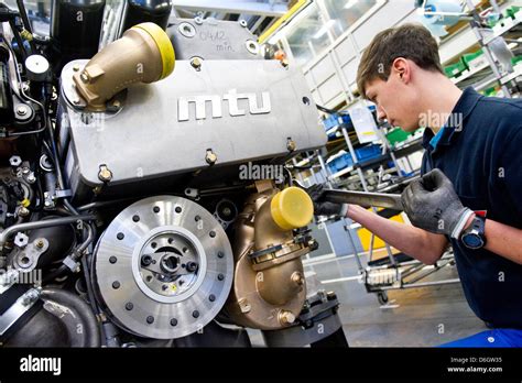 Mtu Engine Hi Res Stock Photography And Images Alamy