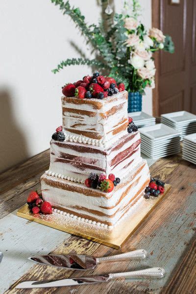 Ashley And Damon S Wedding In Boerne Texas Hochzeitstorte Beeren