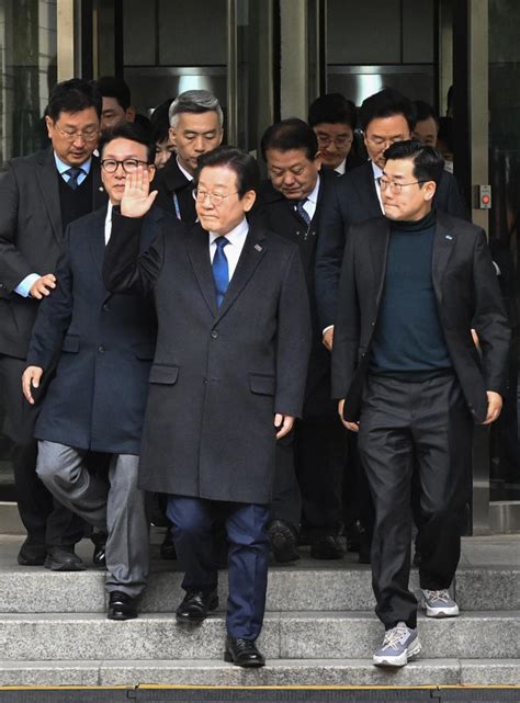 재판부 살인범 예시 들며 “이재명 교사 여지 있지만 고의 있다고 보긴 어려워”