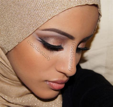 SAFIYAH TASNEEM Naked Arab Makeup Look