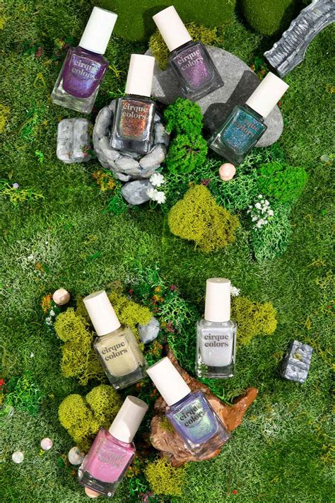 Perriewinkle Shimmergraphic™ Nail Polish Cirque Colors Pixie Holo