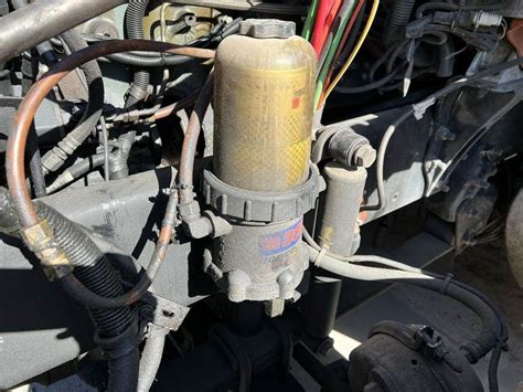 2005 Davco 382 Fuel Water Separator For A Freightliner St120 For Sale