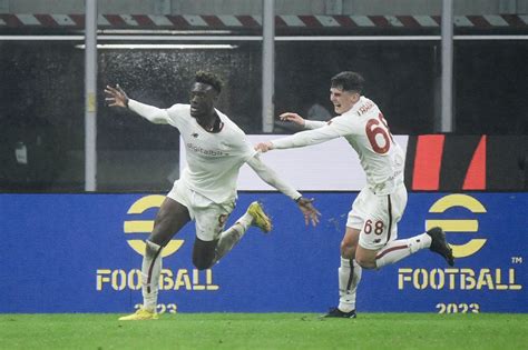 Coppa Italia Partite Di Oggi Fiorentina Sampdoria E Roma Genoa Tag