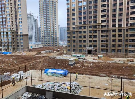 恒大现场施工火热你没看错这些业主准备收房吧 知乎