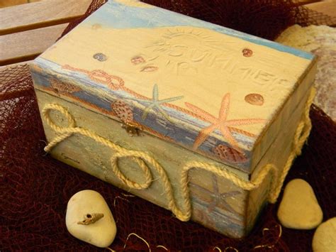 ΞΥΛΙΝΟ ΚΟΥΤΙ ΜΕ ΚΡΑΚΕΛΕ ΚΑΙ ΠΑΛΑΙΩΣΗ Decorative Boxes Decoupage Decor