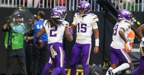 Josh Dobbs Leads Game Winning Drive Vs Falcons Days After Signing With Vikings