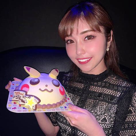 Rieさんのインスタグラム写真 Rieinstagram「 ⚡️🎂⚡️ ・ 可愛すぎるピカチュウケーキ🥺💛 お祝い嬉しい🥳🎉 今週は