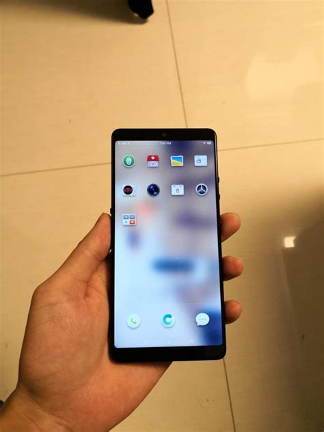 堅果pro2黑色真機實拍 錘子這次要逆襲了！ 每日頭條