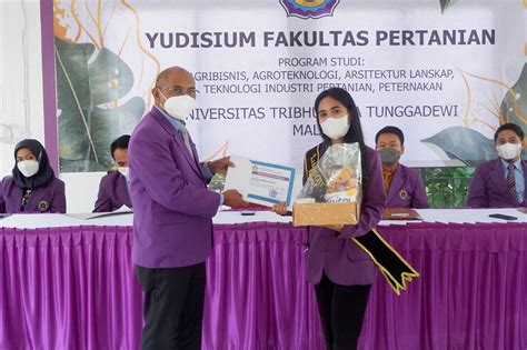 Fakultas Pertanian Unitri Gelar Yudisium Dan Pelantikan Himpunan Mahasiswa Universitas