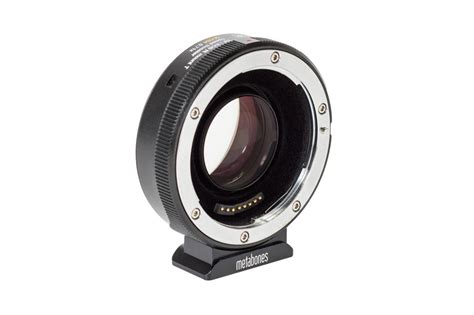 Переходник Metabones EF-RF Speed Booster Ultra 0.71x адресован тем, кто ...