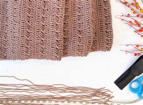 How To Make Double Knotted Fringe Photo Tutorial — Brilliant Life Hacks