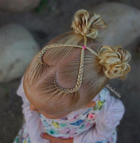 This Mom Goes Above And Beyond To Braid Her Daughters Hair Hair