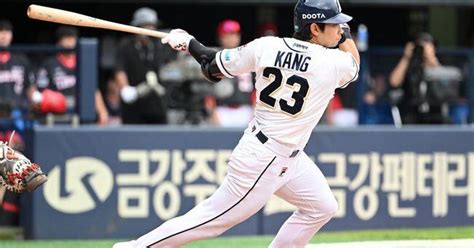 사진 강승호멀티 히트 작렬