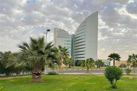 جامعة نجران تحصد ميدالية ذهبية في معرض آيتكس الدولي