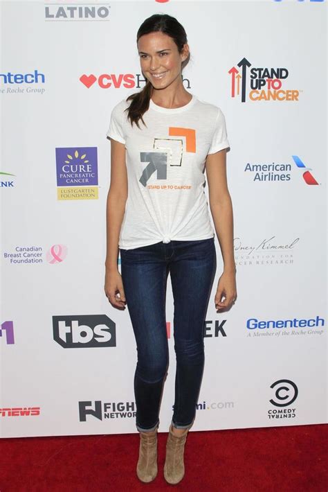 Los Angeles 9 De Septiembre Odette Annable En La Quinta Bienal De