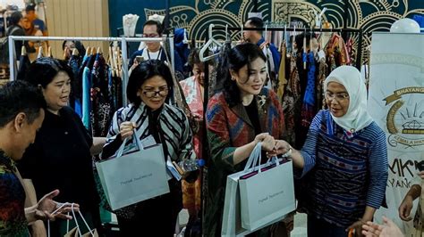 Perhutani Catat Transaksi Terbanyak Di PaDi UMKM Hybrid Expo