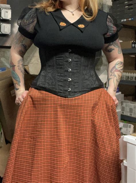1023 Best Rcorsets Images On Pholder Falling In Love With This Corset And Skirt Combo