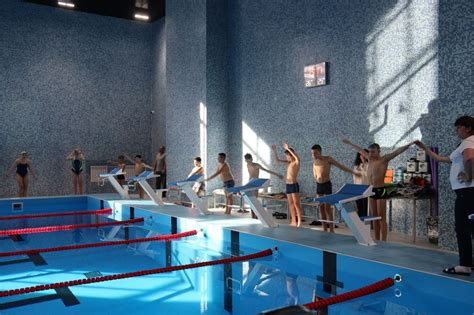 В Краснодоне ЛНР открылся бассейн в блоге Спортивные объекты Сделано у нас