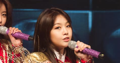 포토 걸스데이 민아 귀여운 애교 뱃살~