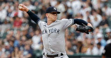 White Sox Dent Yanks Wild Card Hopes Reuters