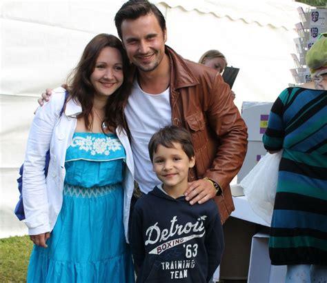 Vakara ZiŅas Andrim Bulim Pēc Sānsoļa Sieva Dāvā Meitiņu Nralv