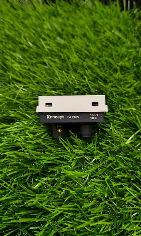 Koncept Zurich 6a 2 In 1 Socket Without Shutter 2m Modular 3 Pin Socket Indian Round Pin Type