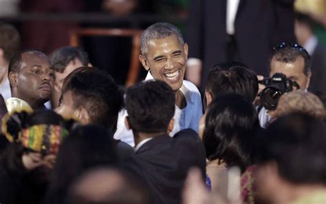 President Obama Philippine Presidentmeet Despite Crude Comment