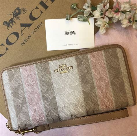 Coach コーチ 長財布 レディースファッション