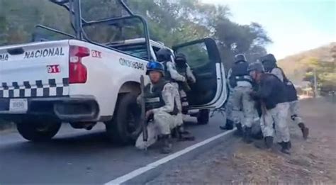 Qué pasó en Michoacán Civiles armados atacan a agentes de la Guardia