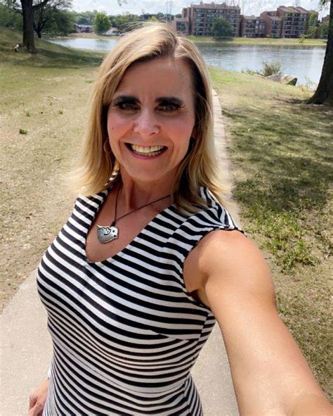 Brenda Lee Herrod Aprn On Linkedin Lightenup Soakupthesun Walk 10minutewalk