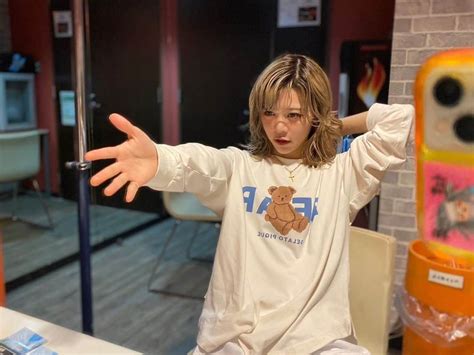 ロザリーナさんのインスタグラム写真 ロザリーナinstagram「ライブ告知です🥳 遊びきてね °ω° 今秋に大阪、東京二